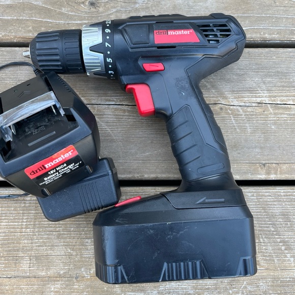 Other | Drill Master Model 62873 18v 38 Cordless Drill W Battery ...
